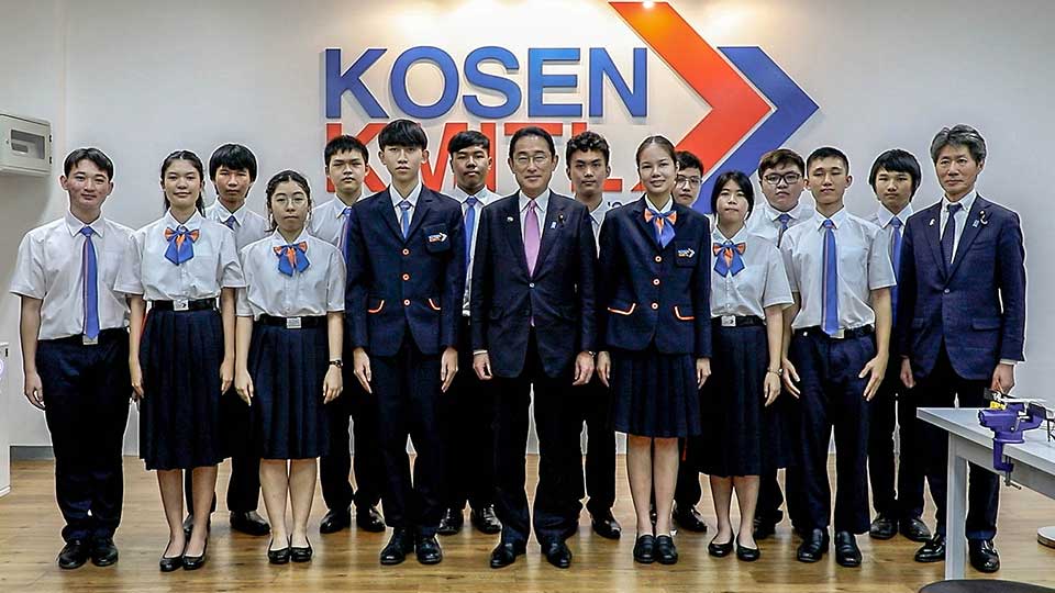 นายกฯ ญี่ปุ่นเยือน สจล. เยี่ยมชม KOSEN-KMITL สถาบันบ่มเพาะนวัตกรหัวกะทิ ...